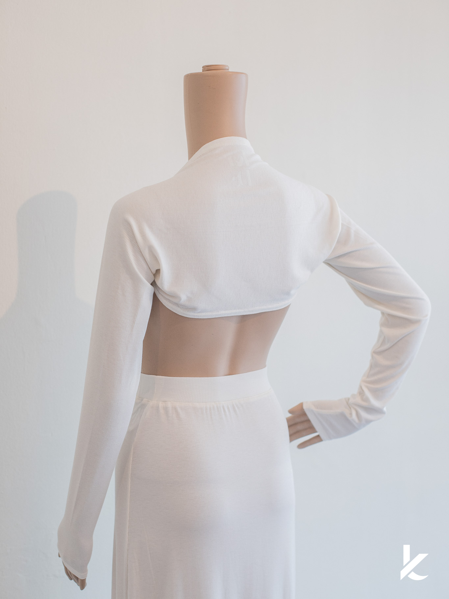 Shoulder Layer in Off White – Kaen.co