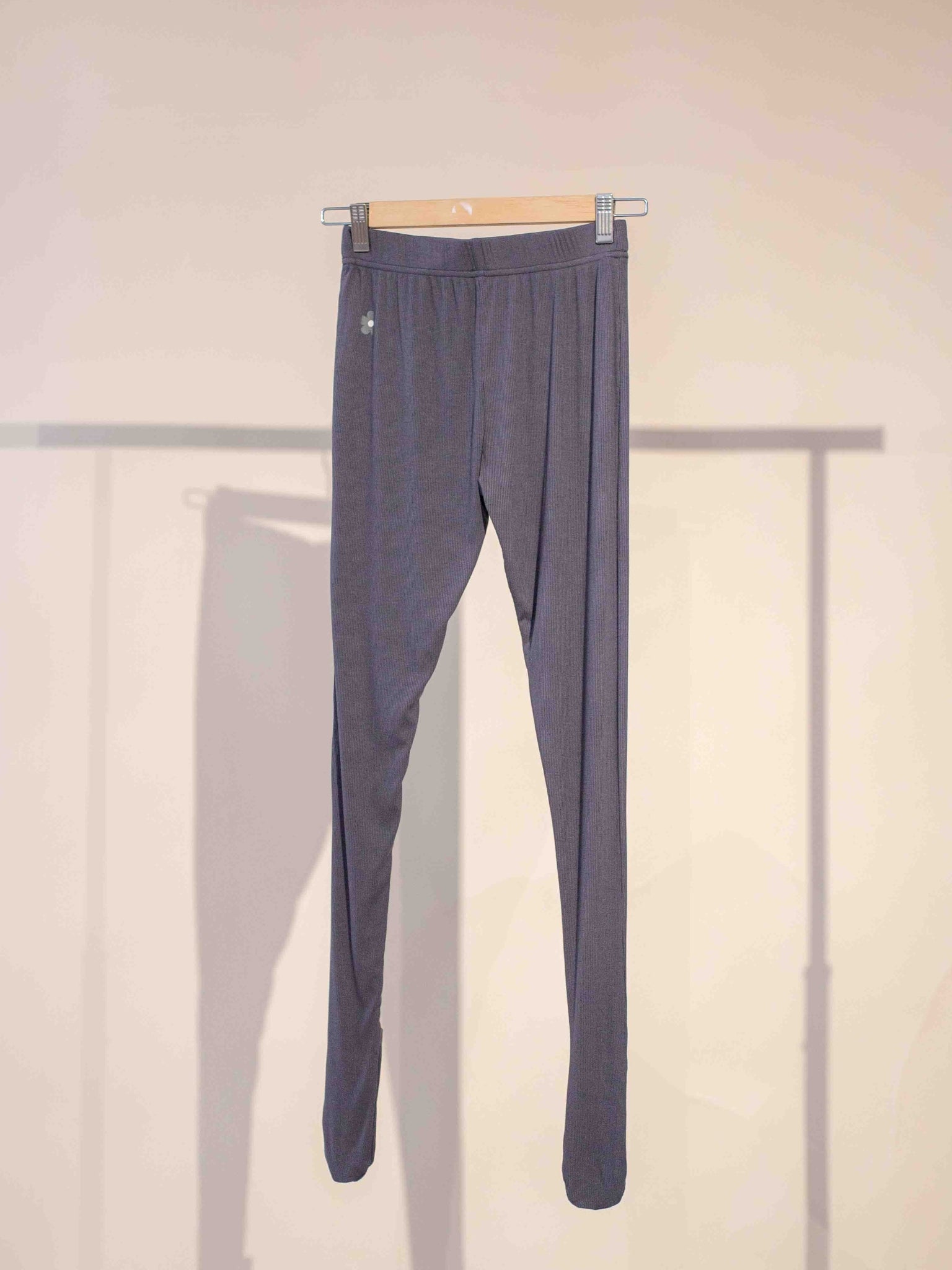 Leg Layer in Dark Grey – Kaen.co