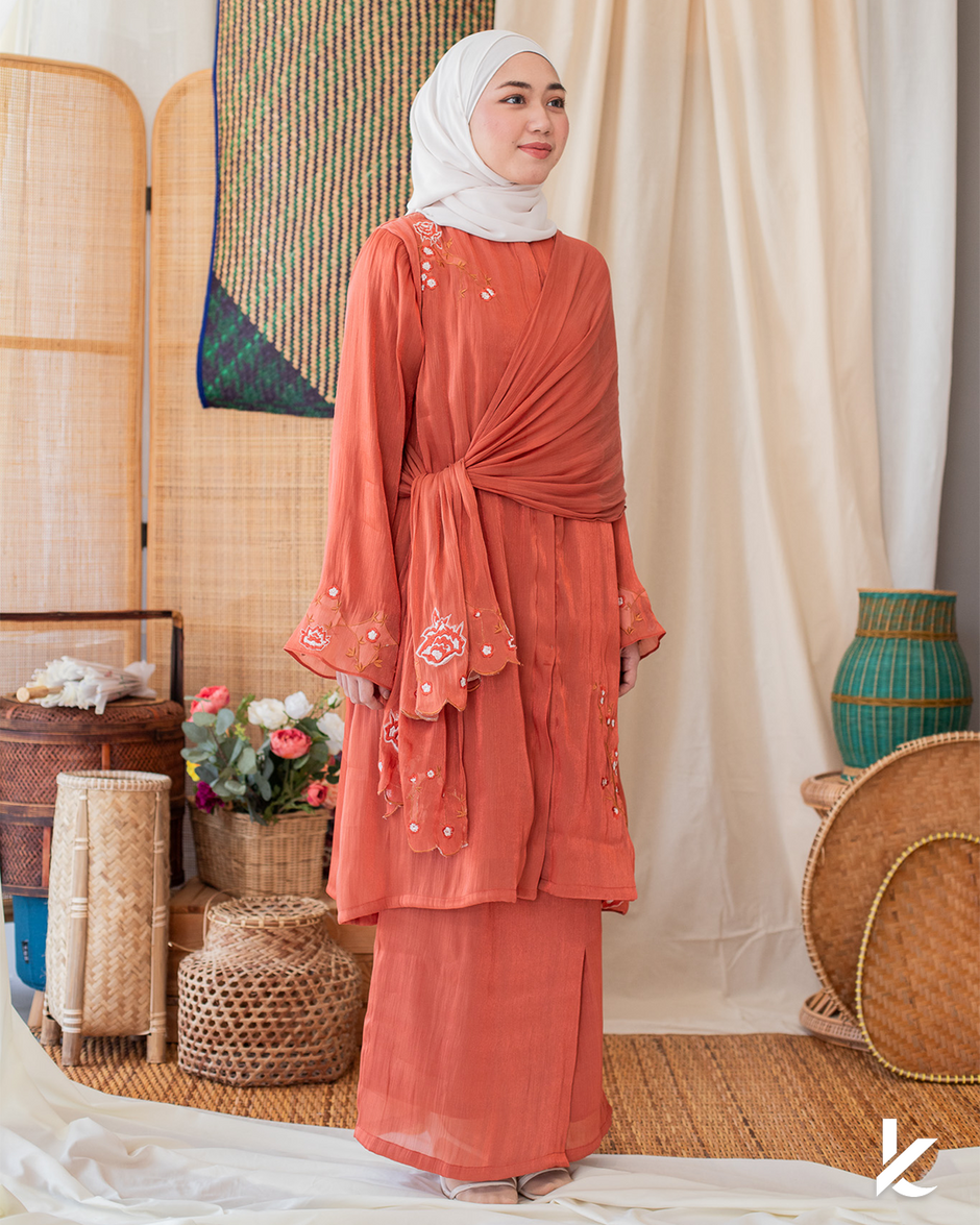 Kakanda Kurung – Kaen.co